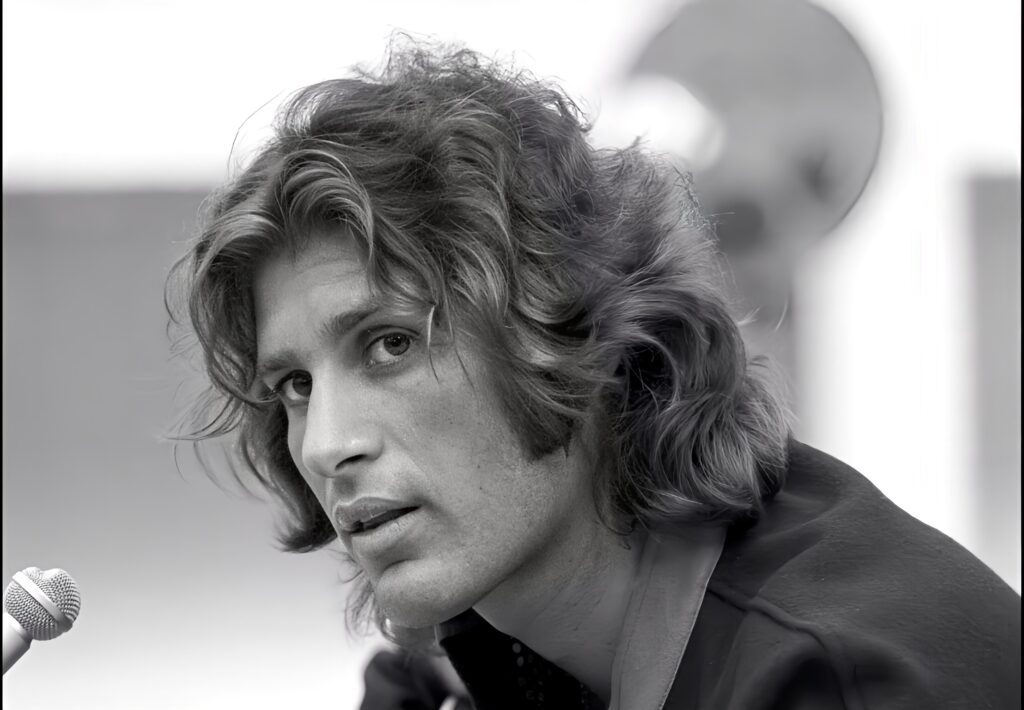 Mike Brant (1/02/1947 - 25/04/1975) | Suis-Nous