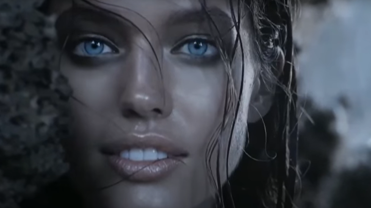 “Confessa” di Adriano Celentano su bellissime immagini. | Seguici