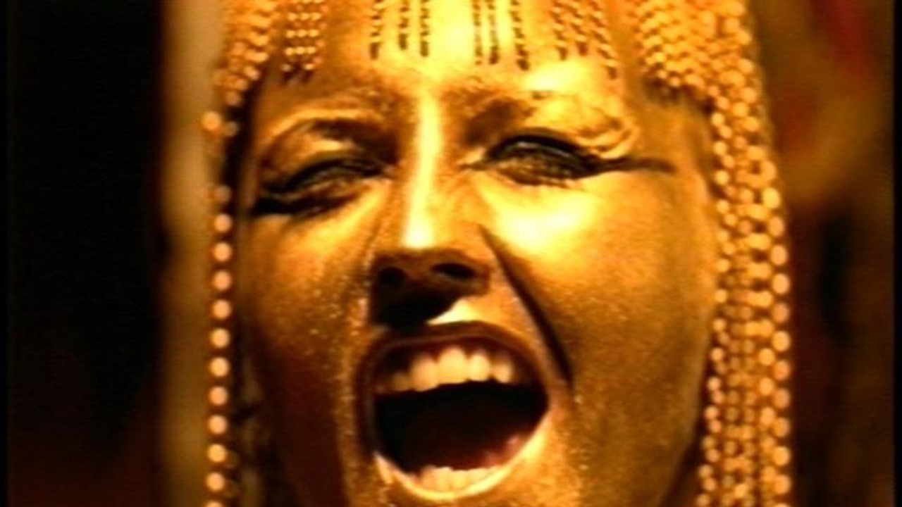 Lyrics and translation of "Zombie" by The Cranberries | Sequere Us