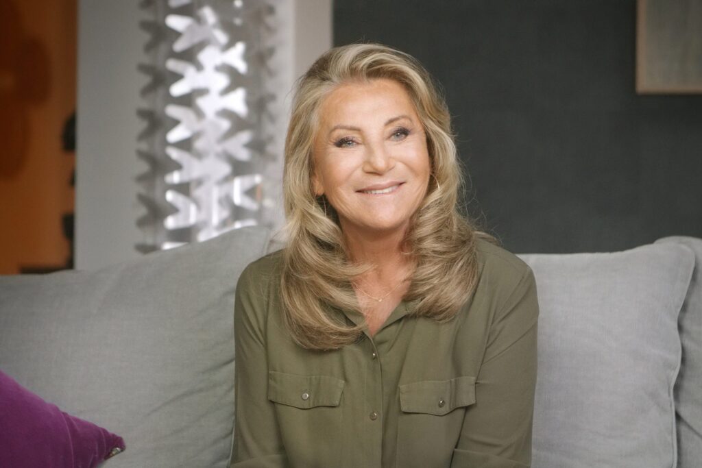 Sheila : Un documentaire touchant. En larmes, elle évoque son fils et ...