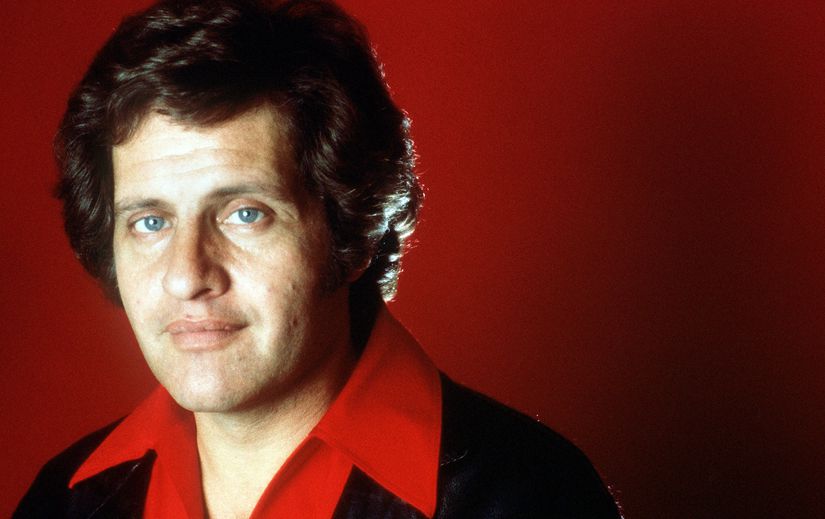 Une pensée pour Joe Dassin | Suis-Nous