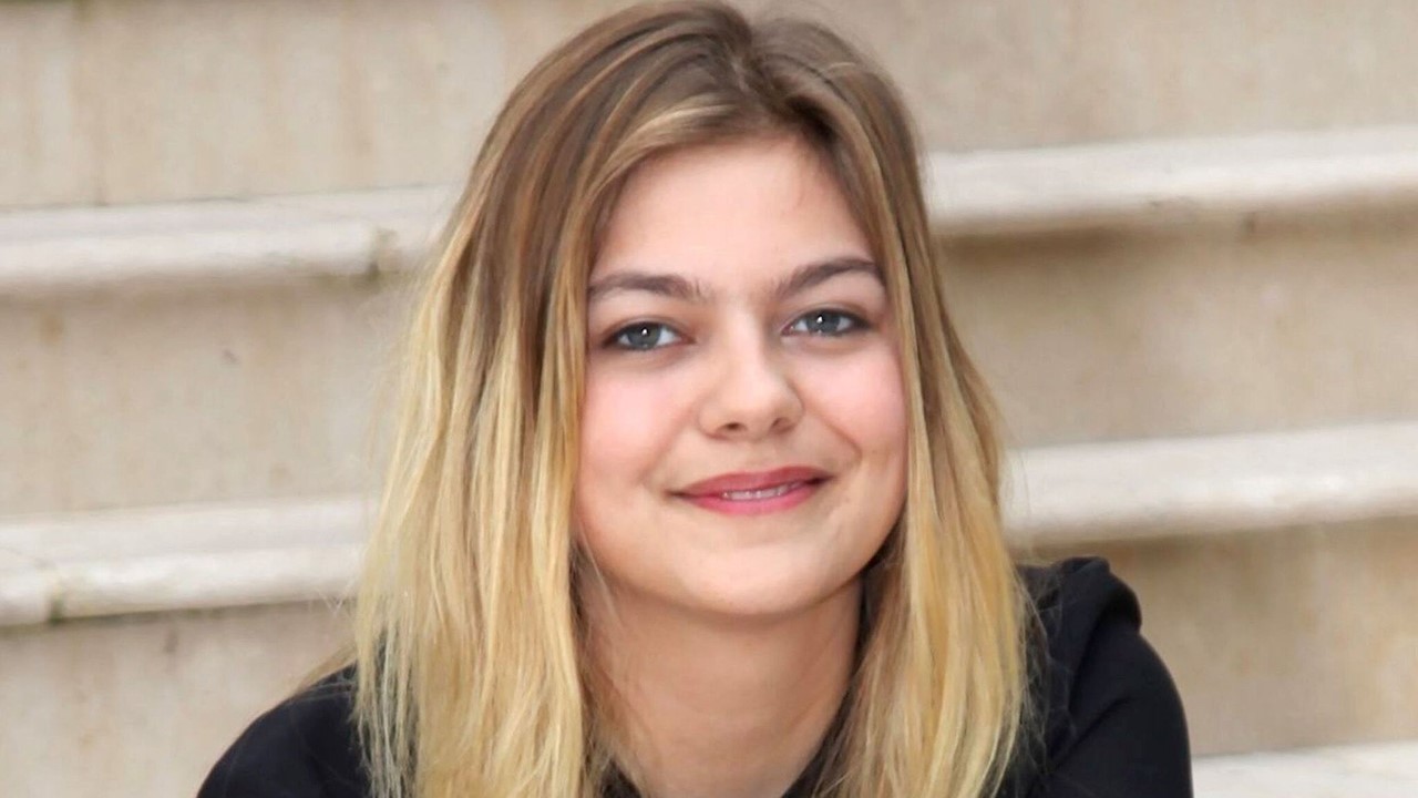 Découvrez le nouveau titre de Louane "La fille" | Suis-Nous