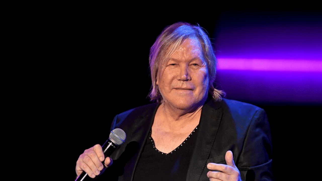 Patrick Juvet est parti dans une solitude totale ! | Suis-Nous