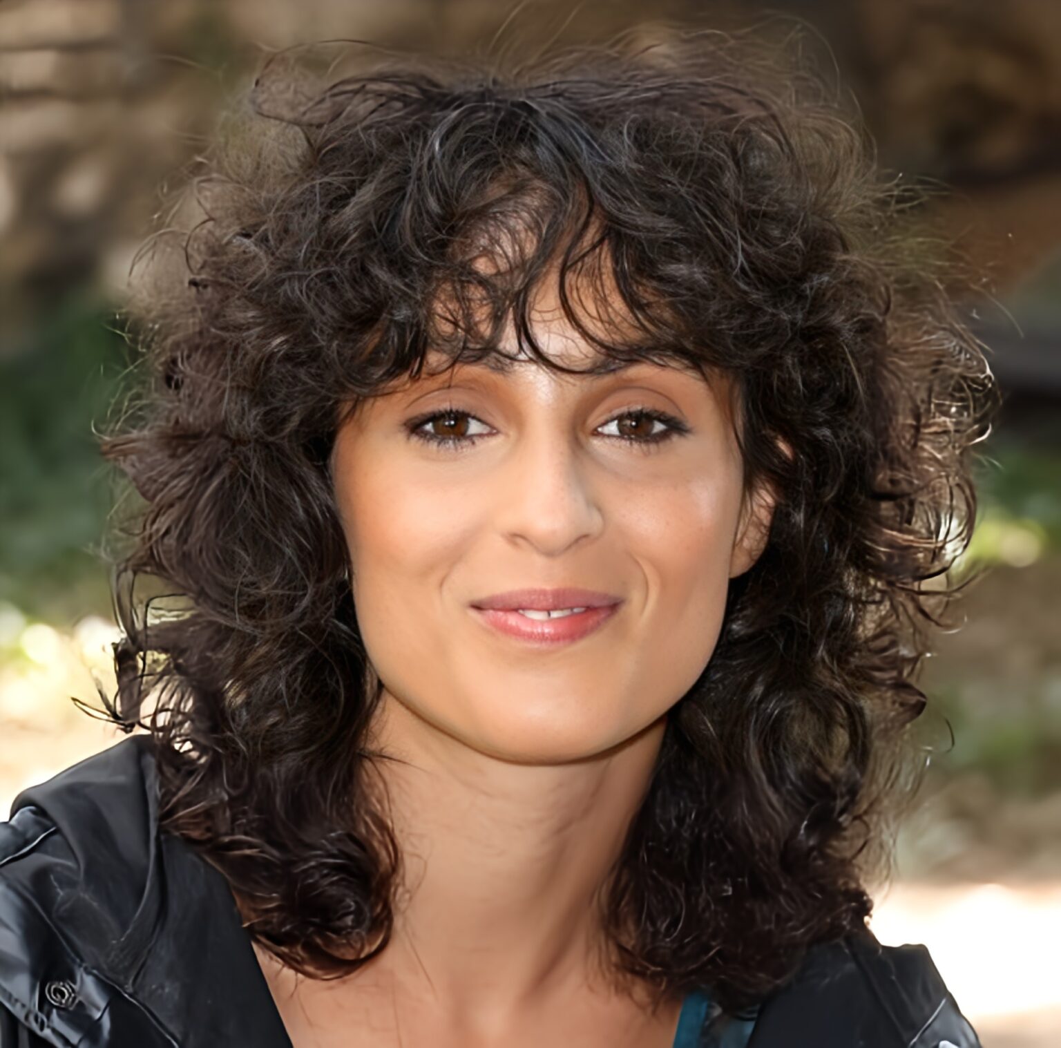 Bon anniversaire à Barbara Pravi (31 ans) | Suis-Nous